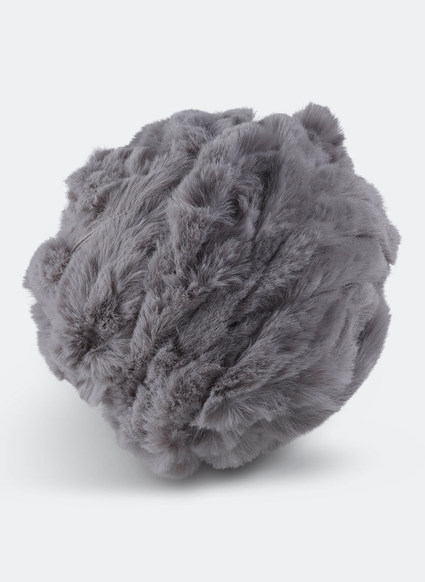 KFI Collection- Furreal Jumbo - Grey Wolf - Bag of 9 Skeins – Third Piece